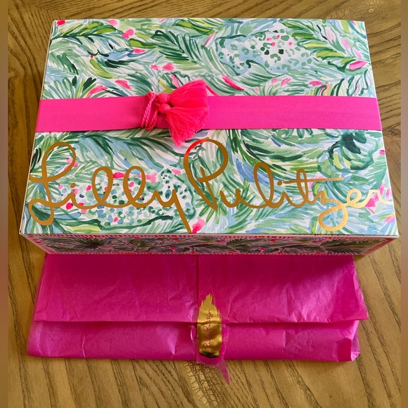 Lilly Pulitzer | Party Supplies | Lilly Pulitzer Large Gift Box With ...